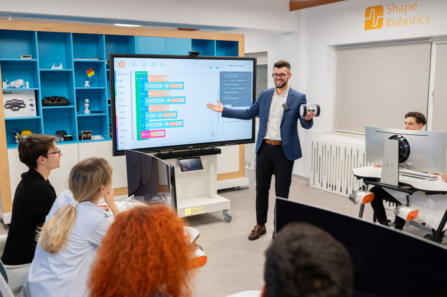 Fable’s Companions – Shape Robotics